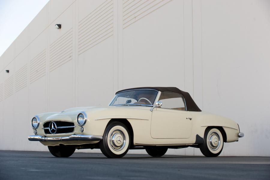 Mercedes-Benz 190 SL Roadster 1957 года выпуска. Фото 1. VERcity